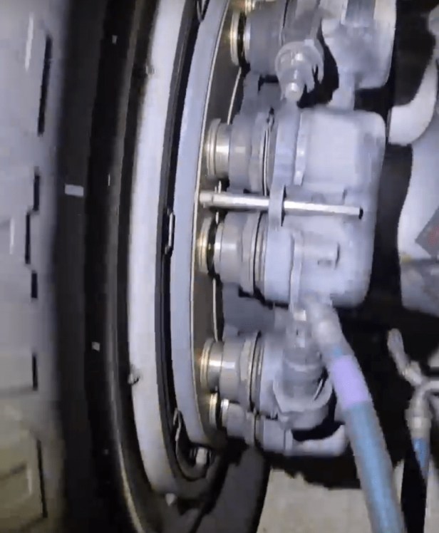 WHY CARBON BRAKES NOT STEAL BRAKES ON AIRBUS ? – Egyptianaviators